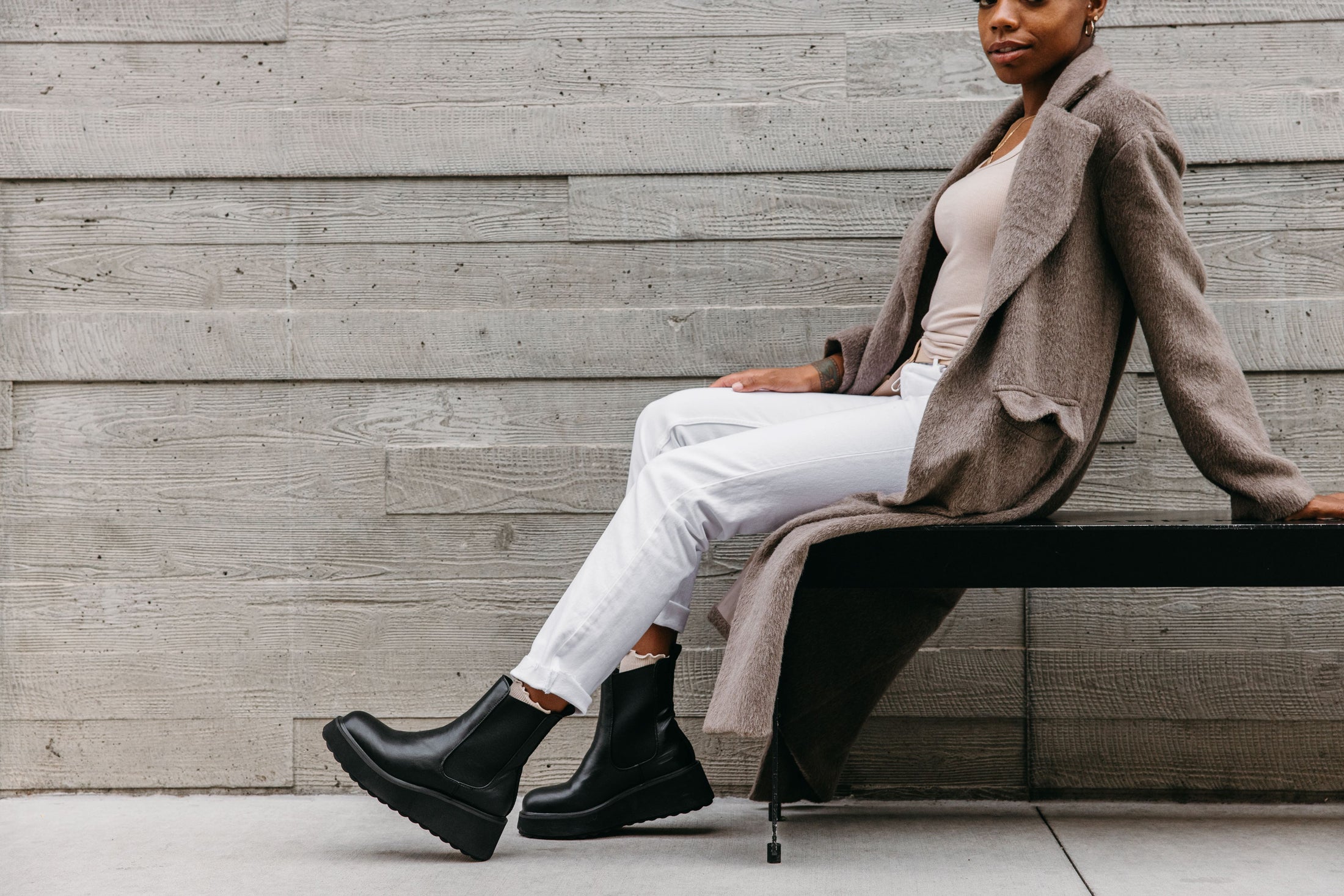 The Ultimate Guide to Styling Chelsea Boots: From Classic to Cutting-E ...
